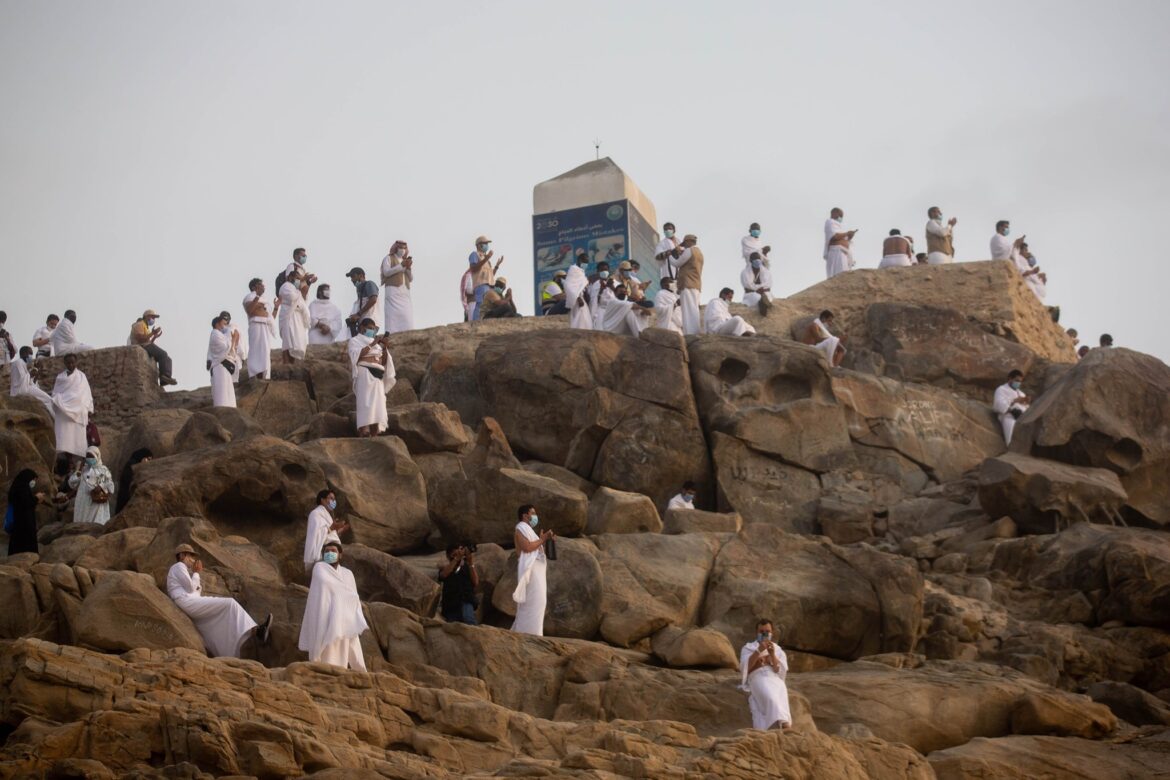 10 Pictures Of Historical Hajj 2020 Which Luckiest People Attended