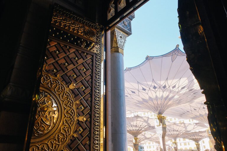 The First Islamic NFT Art Gallery Goes Live in Chicago