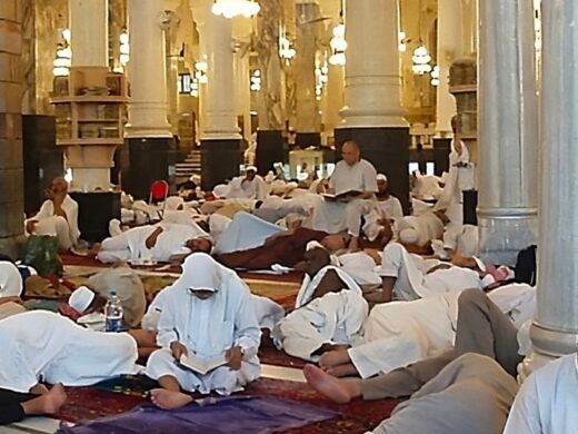 Sheikh Yasir Ad Dawsary Steps Down as Imam of Masjid Al Haram