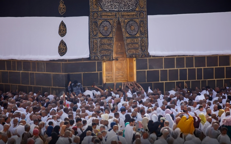 Saudi Arabia Launches Hajj 2023 Helpline: 8002451000