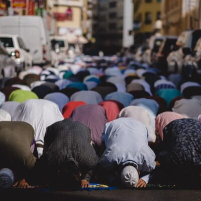 17 Types Of Sadaqah Every Muslim Should Know