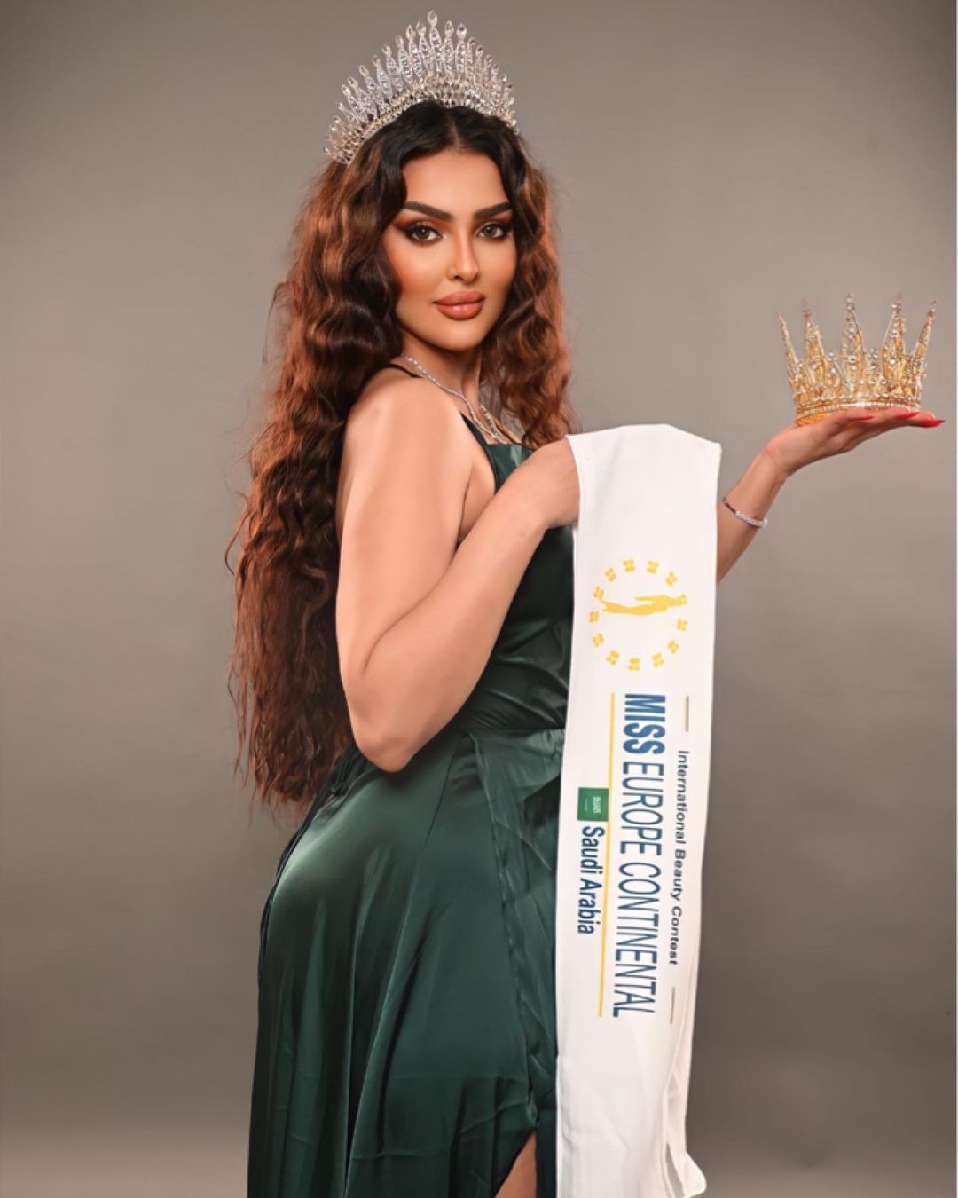 Muslims Angry As Saudi Model Participate in the Miss Universe ...