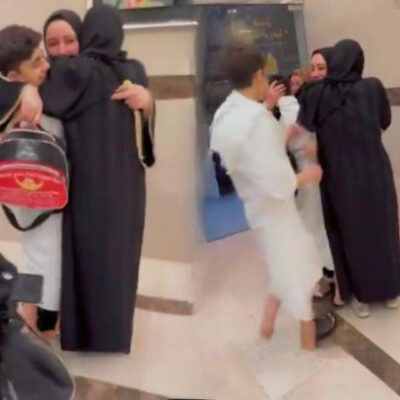 Dress Code of Imams of Kaaba and Masjid an-Nabawi