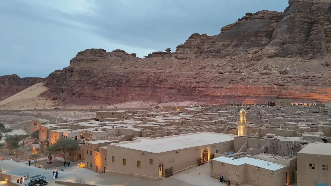 Prophet Muhammad’s Bone-Marked Al-Azm Mosque at Tabuk Battle Restored ...