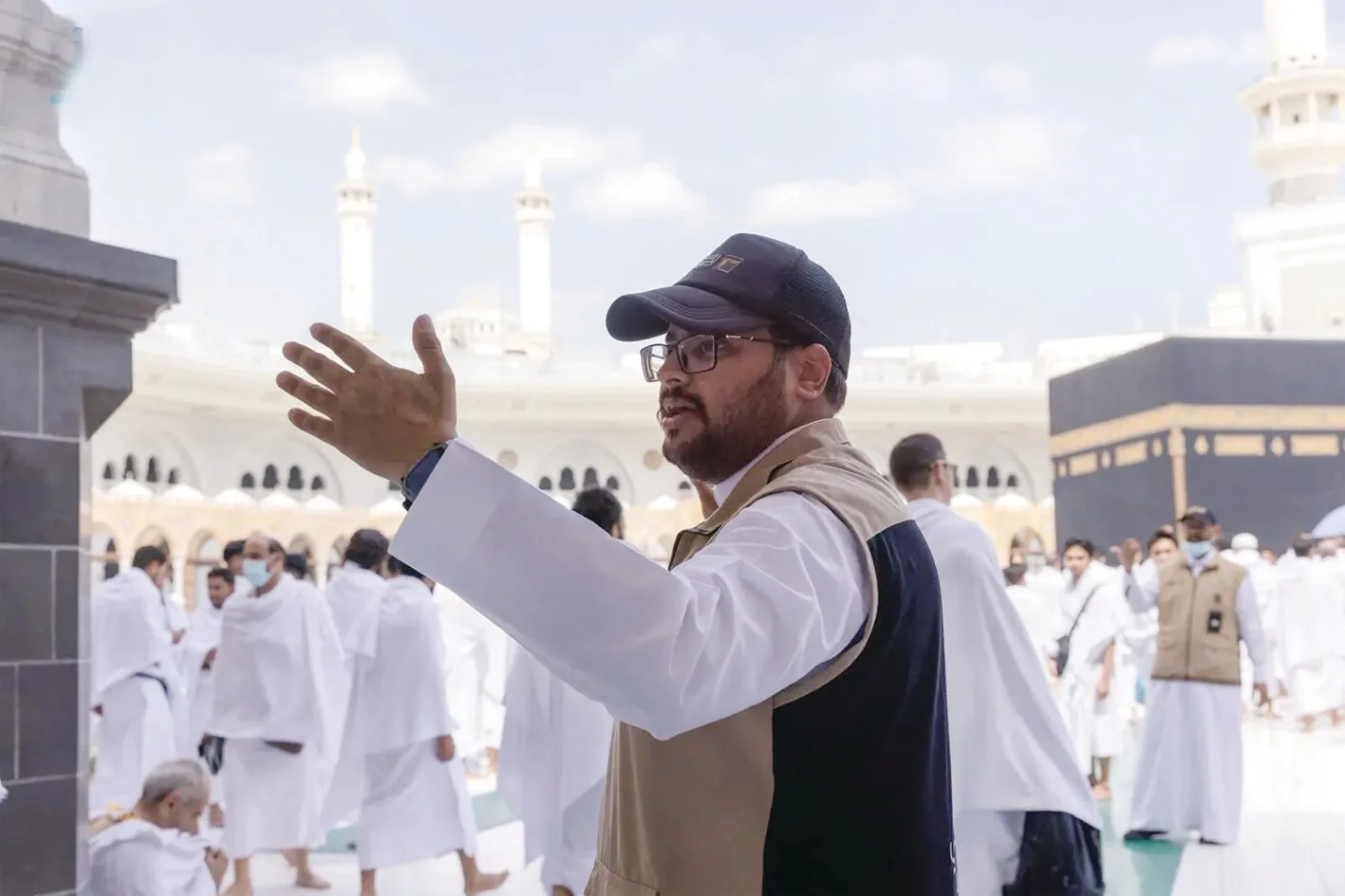 Masjid al-Haram Deploys 240 Staff Under "Ask Me" Initiative to Guide ...